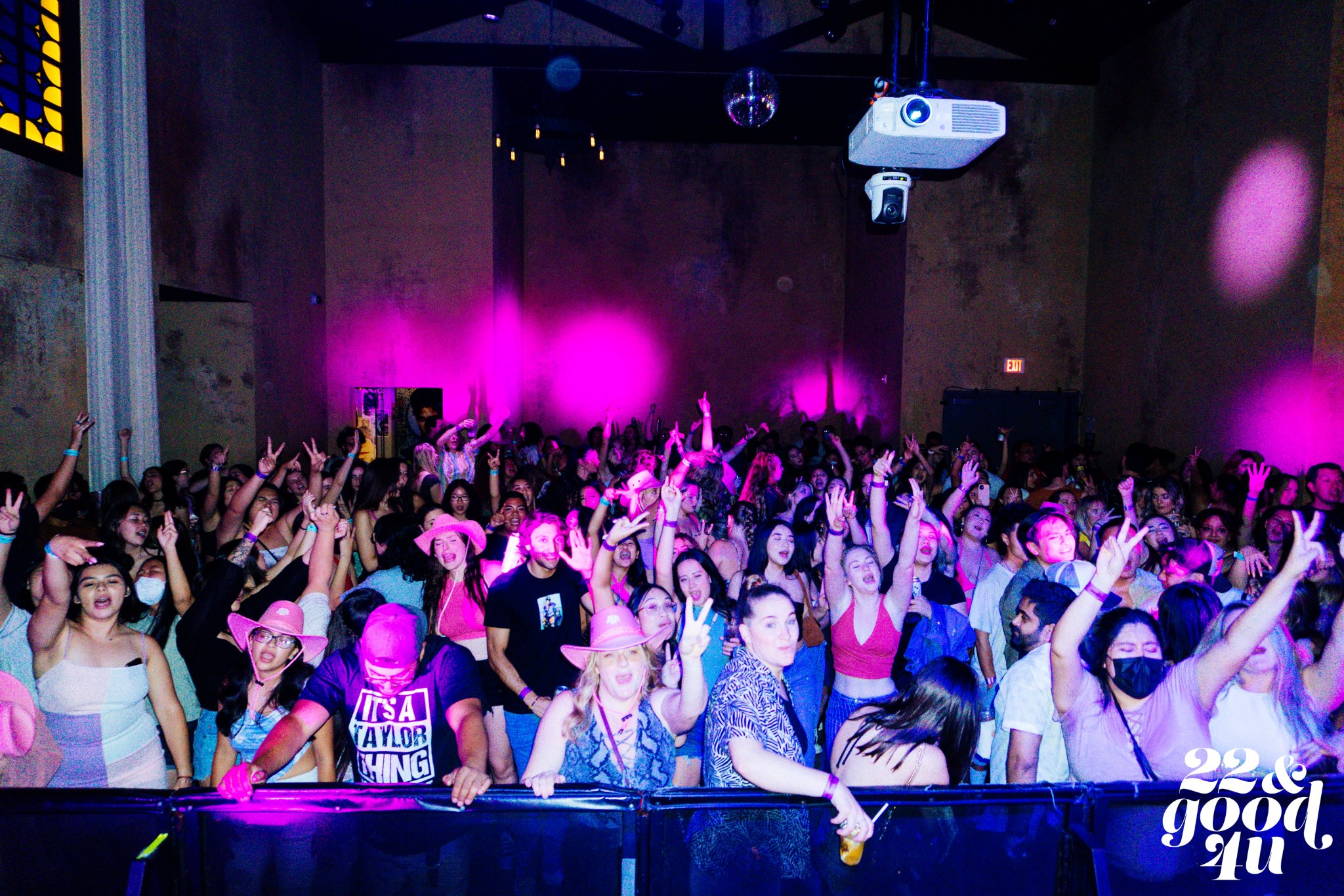 Swiftie Dance Parties Create a Safe Space in the Toronto Club Scene ...